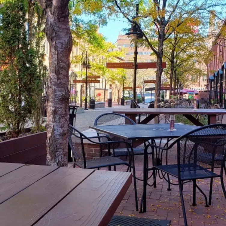 Restaurante Clouds Brewing Durham - Durham, , NC | OpenTable