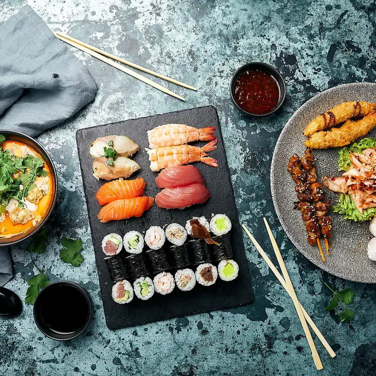 NAMU Sushi Lounge Restaurant - Berlin, BE | OpenTable