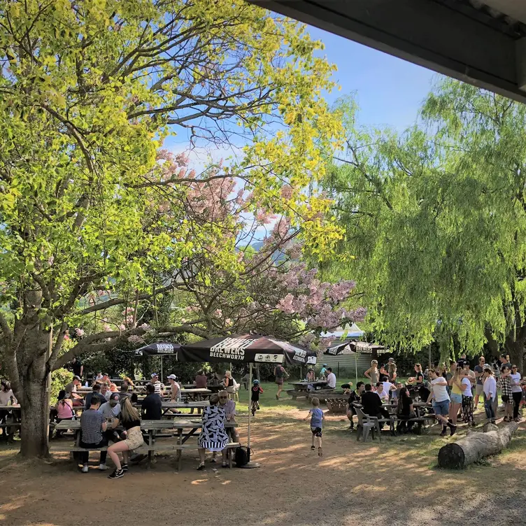 Wandi Pub - Updated 2025, Australian Restaurant in Wandiligong, AU-VIC