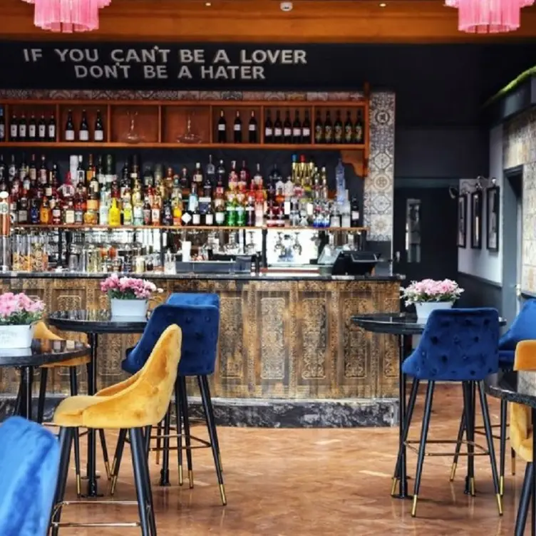 Macy Brown's Whitby - Updated 2025, Cocktail Bar in Whitby, North Yorkshire