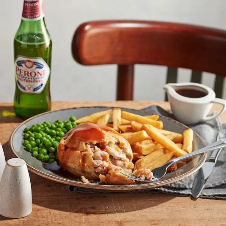 White Lion Restaurant - Dunstable, ENG | OpenTable