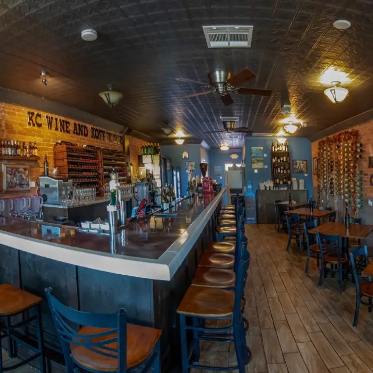 KC Wine and Koffee Bar - Updated 2025, Wine Bar in Crystal River, FL