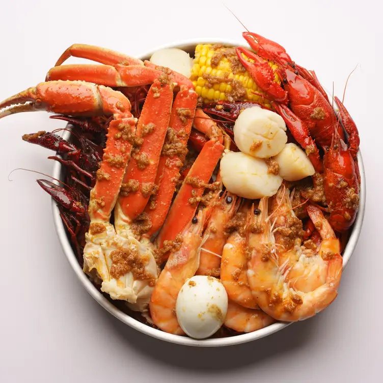 The Crawfish Hut Seattle - Updated 2024, Cajun Restaurant in Burien, WA