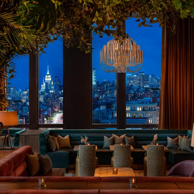 The Highlight Room NY - Top Rated Cocktail Bar | OpenTable