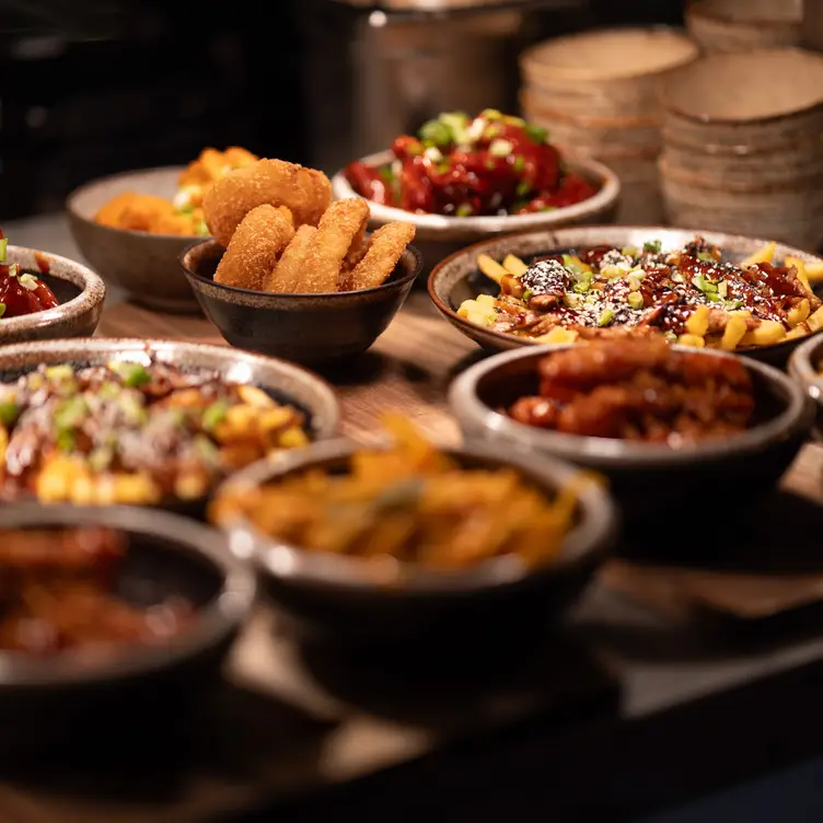 KWACKERS Kitchen & Sports Bar Restaurant - Southampton, England | OpenTable