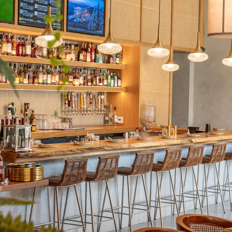 Restaurante Jaks Authentic Indian & Modern Vibe - Santa Clara, CA ...