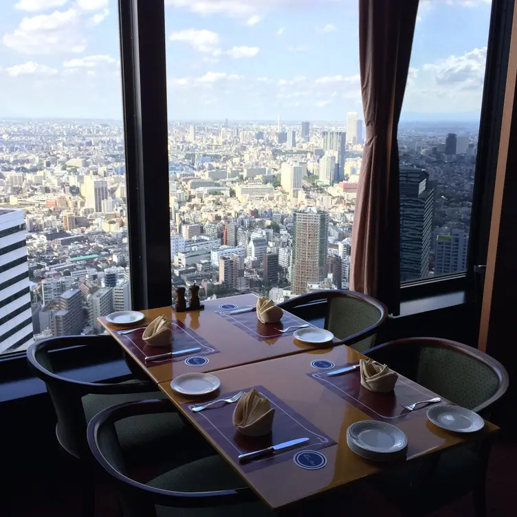 Shinjuku Mitsui Club - Updated 2024, French Restaurant in Shinjuku-Ku ...