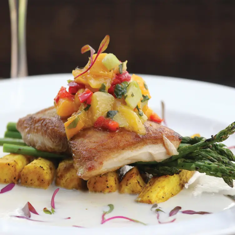 Porter Creek Hardwood Grill Restaurant - Fargo, , ND | OpenTable