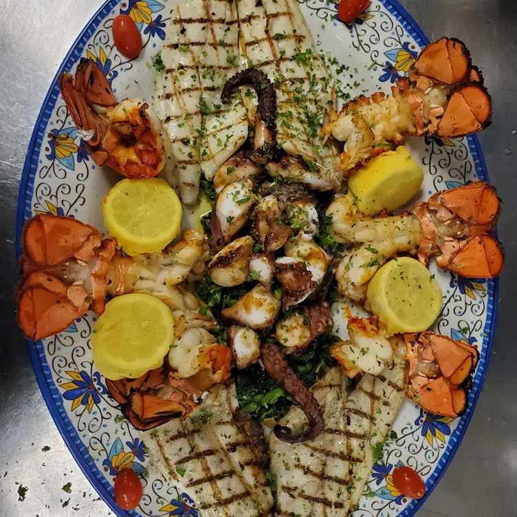 Sunset Catch Restaurant - Updated 2024, Contemporary Italian Restaurant ...