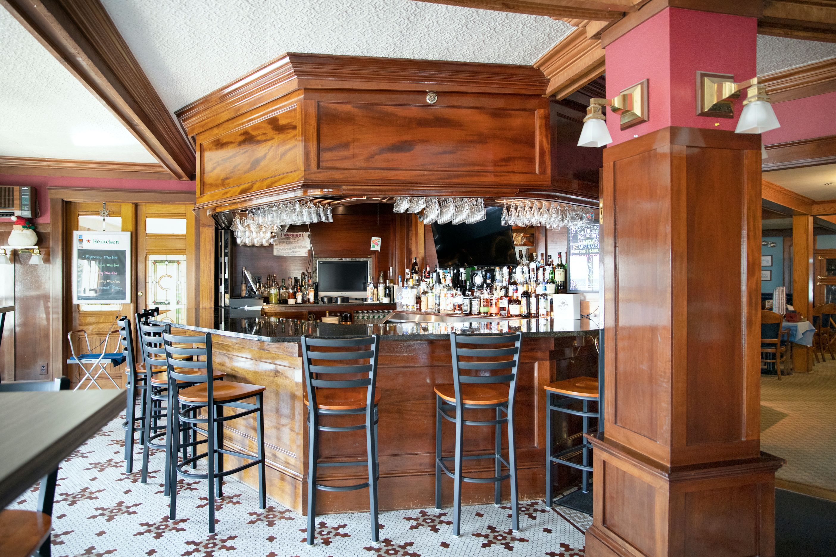 Winthrop Arms Hotel & Restaurant | Winthrop, Washington, United States ...