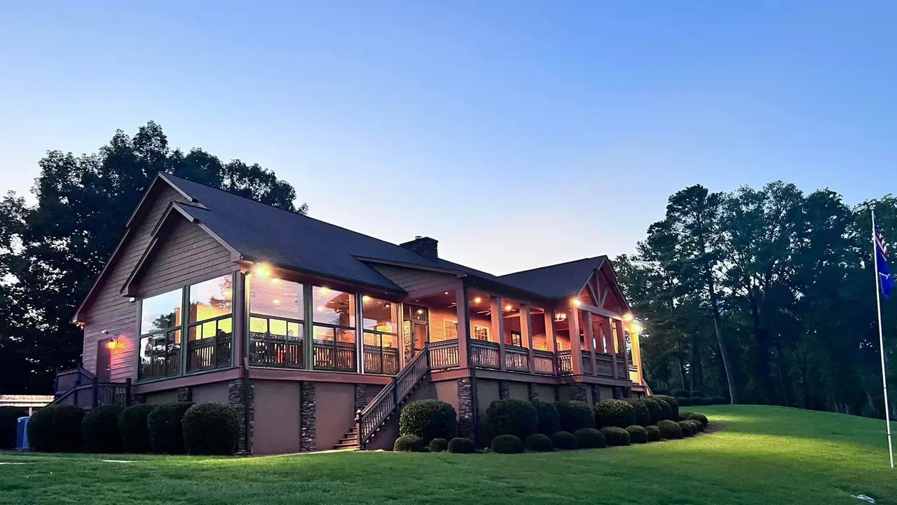 The Retreat at Ridgeway: Lake Wateree Dining Restaurant - Ridgeway, SC ...