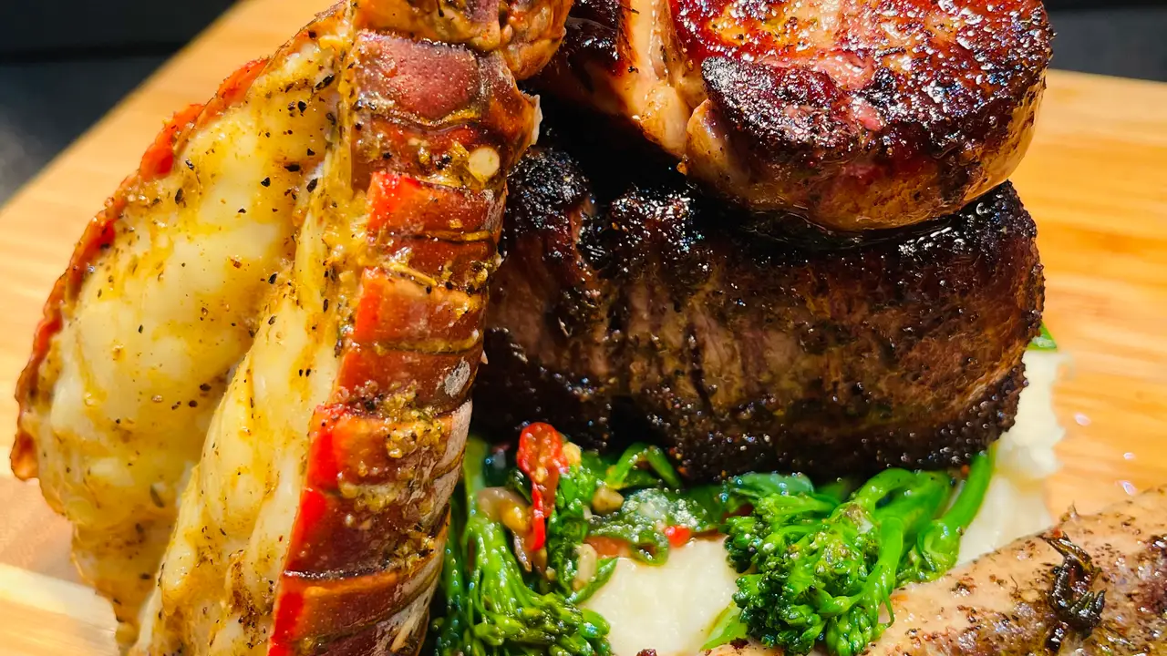 ABACUS Caribbean Lobster & Steak House Restaurant - Grand Cayman ...