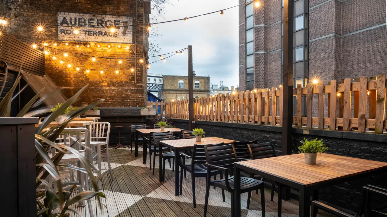 Auberge Bar & Restaurant - London | OpenTable