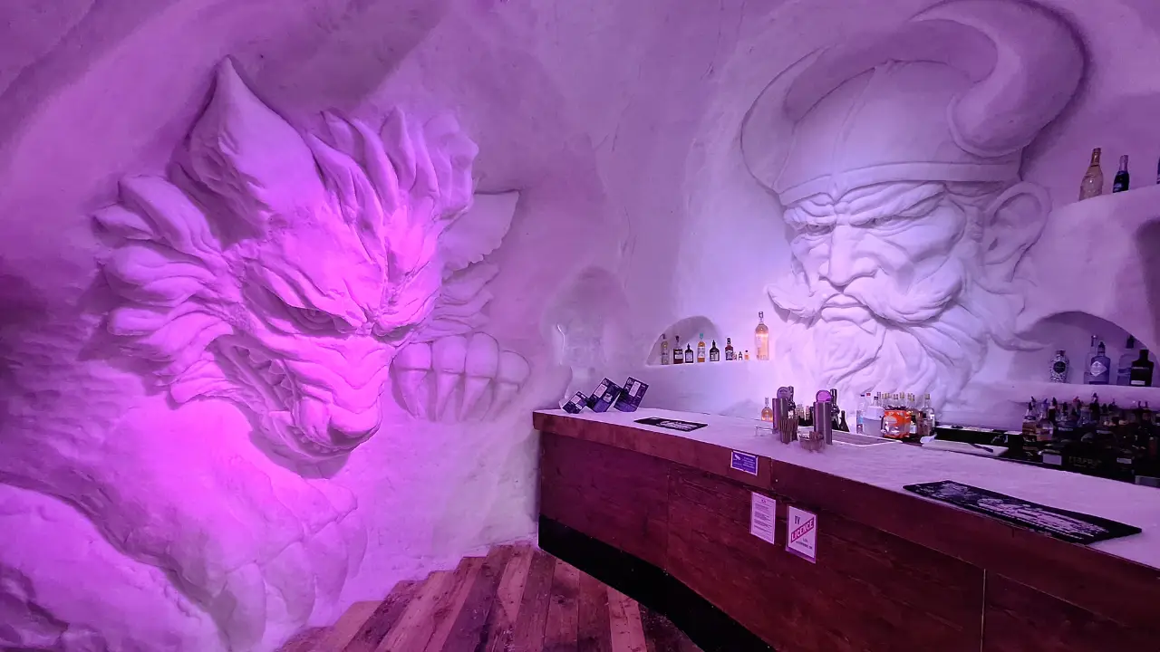 Village Igloo Avoriaz Restaurant - Morzine, Auvergne-Rhone-Alpes ...