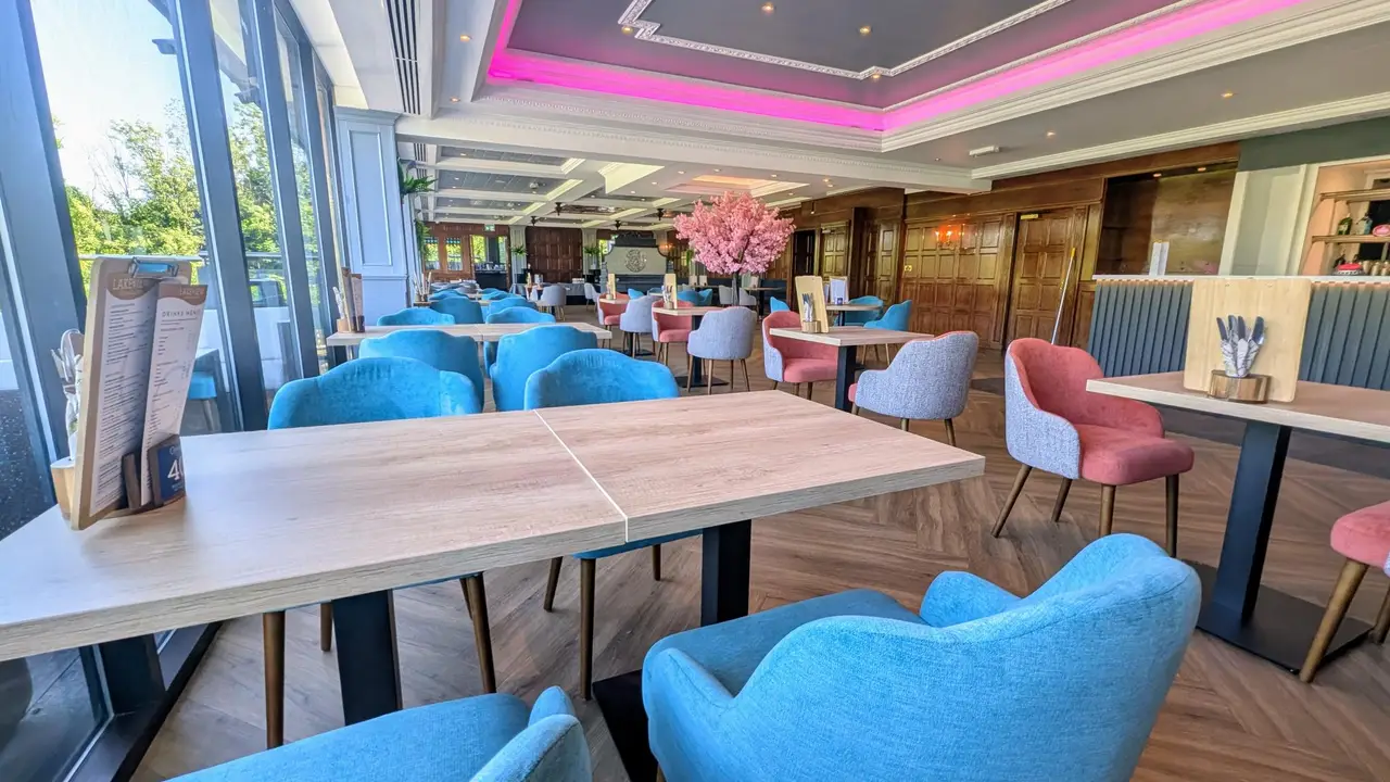 Lakeview Lounge & Bar - Updated 2025, European Restaurant in Cardiff ...